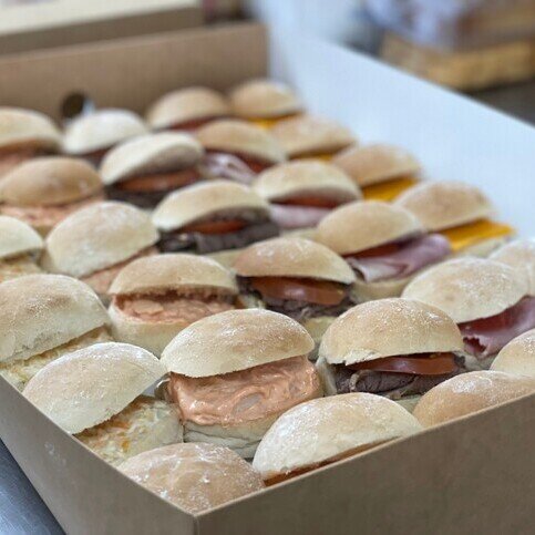 Buffet & Platters – Clark's Bakery